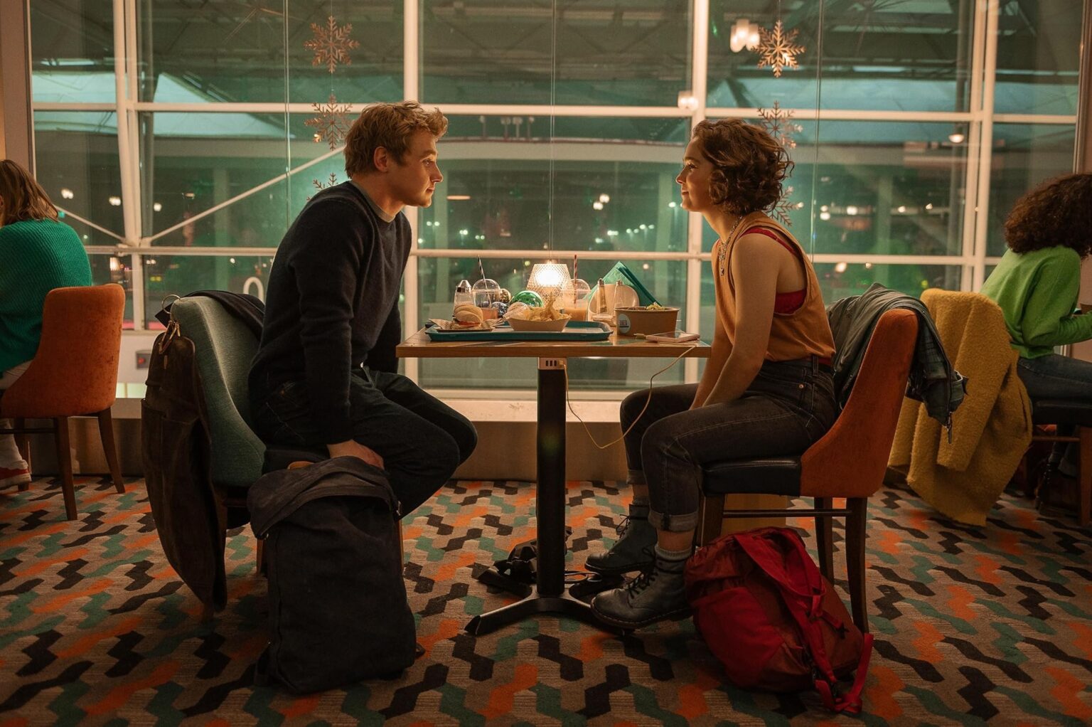 Amor à Primeira Vista Quem é Quem Na Nova Comédia Romântica Da Netflix